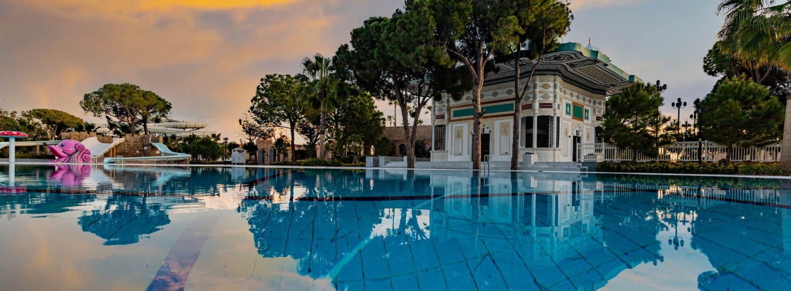 11 Best Swimming Pools in Istanbul-Hotels, Aquaparks & More